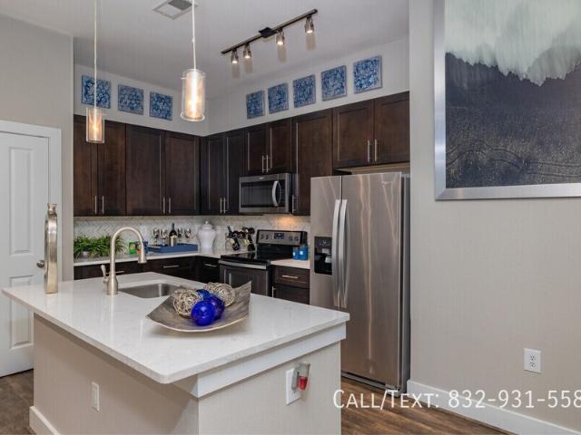 2 BR, 2 BA Apartment 15100 Turkey Creek Dr, Houston, TX 77079