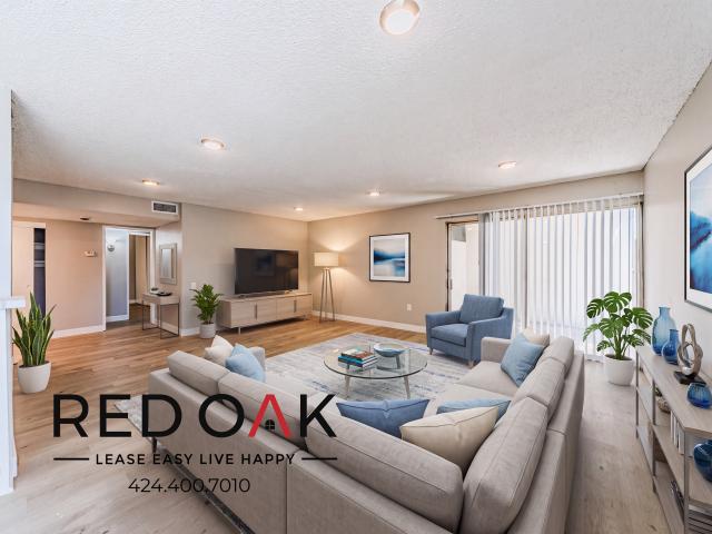 2 BR, 2 BA Apartment 15101 Magnolia Blvd, Sherman Oaks, CA 91403