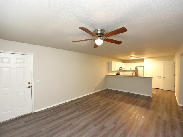 2 BR, 2 BA Apartment 1517 Electric Ave Unit 2D 2D106, Springdale, AR 72764