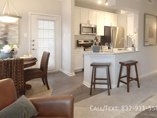 2 BR, 2 BA Apartment 15299 Lexington Blvd, Sugar Land, TX 77478
