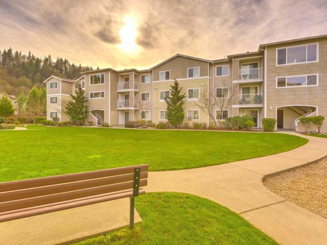 2 BR, 2 BA Apartment 15300 Southeast 155th Place Unit D 304, Renton, WA 98058