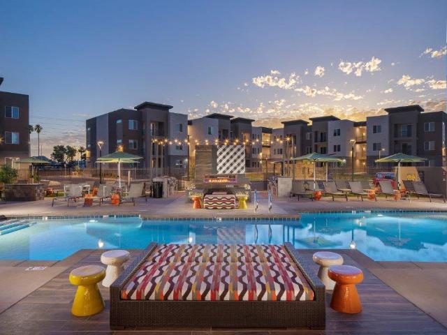 2 BR, 2 BA Apartment 15301 North 57th Avenue Unit 1102, Glendale, AZ 85306