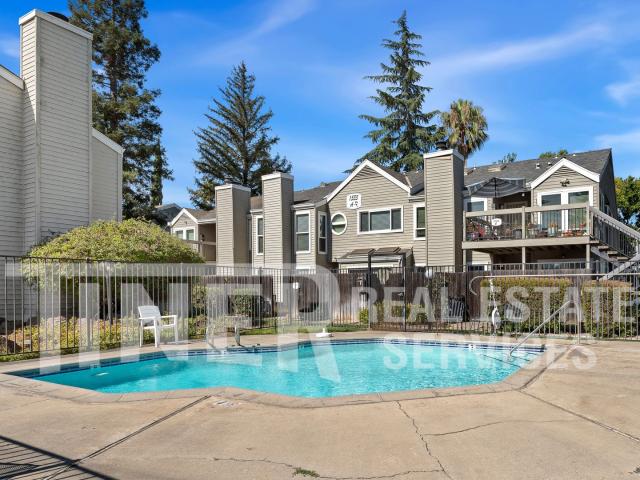 2 BR, 2 BA Apartment 1533 Hood Road, Sacramento, CA 95825