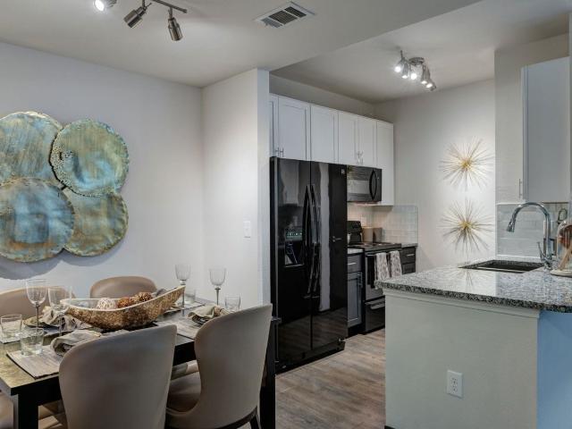 2 BR, 2 BA Apartment 1538 Cable Ranch Road Unit 9303, San Antonio, TX 78245