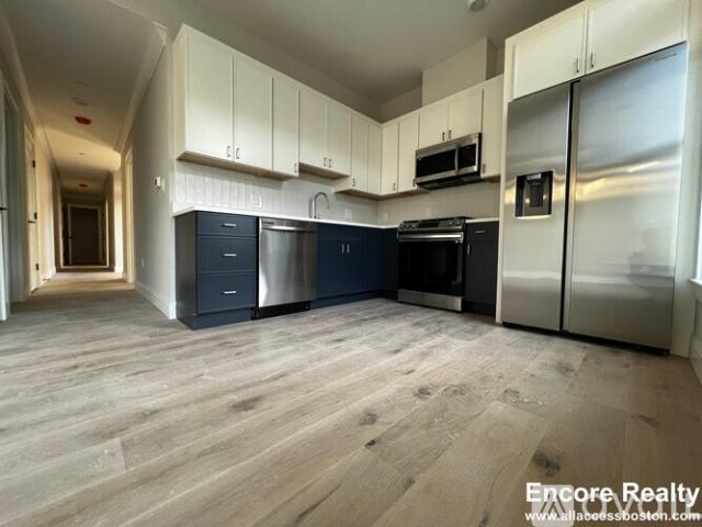 2 BR, 2 BA Apartment 157 Everett St, Unit 3, Boston, MA 02134