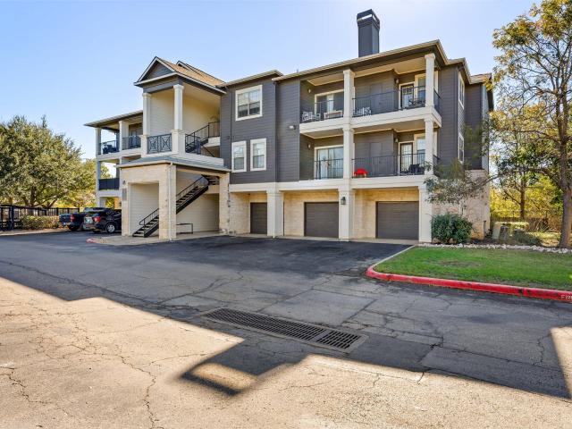 2 BR, 2 BA Apartment 15450 Farm To Market Road 1325 Road, Austin, TX 78728