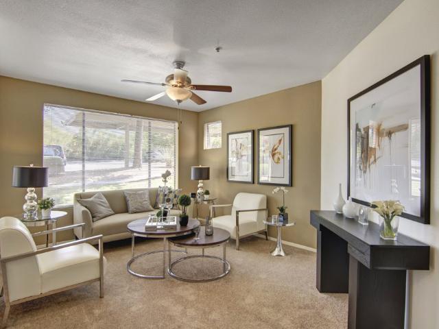 2 BR, 2 BA Apartment 1550 East Thunderbird Road Unit 1115, Phoenix, AZ 85022