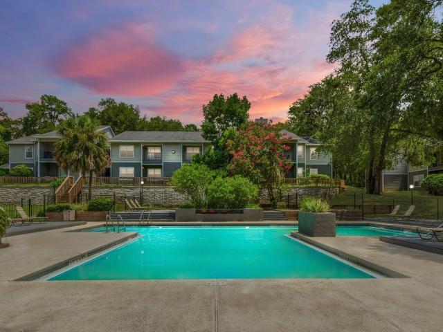 2 BR, 2 BA Apartment 1555 Delaney Drive Unit 12 1224, Tallahassee, FL 32309
