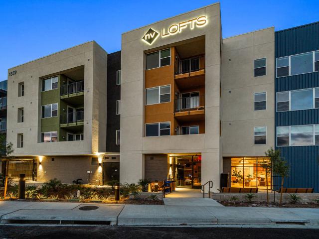 2 BR, 2 BA Apartment 1559 N. Santa Fe Ave Unit 301, Vista, CA 92084