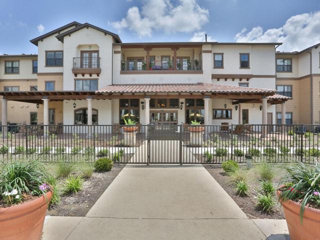 2 BR, 2 BA Apartment 155 Elk Drive Unit 1209, Burleson, TX 76028