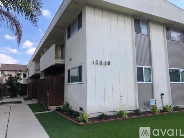 2 BR, 2 BA Apartment 15600 South Budlong Place, Unit 3, Gardena, CA 90247
