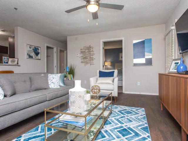 2 BR, 2 BA Apartment 1575 Clairmont Rd, Decatur, GA 30033