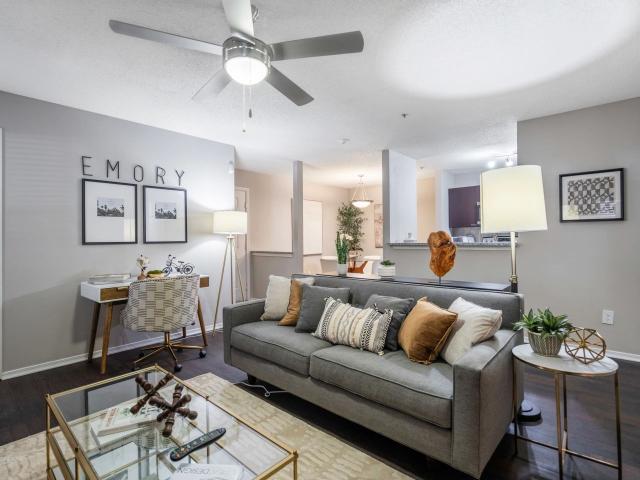 2 BR, 2 BA Apartment 1575 Clairmont Road Unit 1021, Decatur, GA 30033