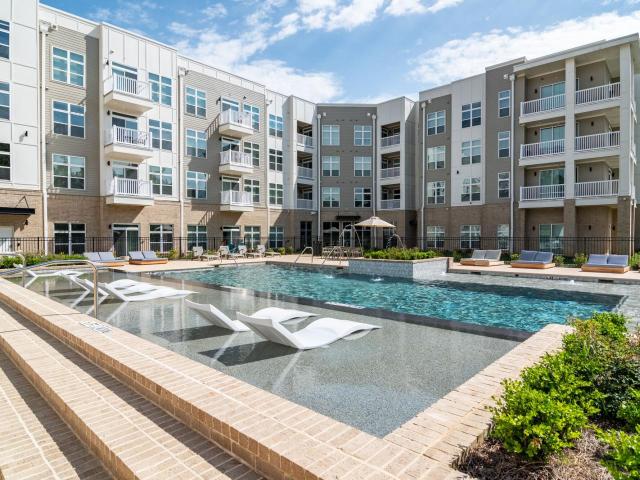 2 BR, 2 BA Apartment 1587 Broadrick Drive Unit 2206, Dalton, GA 30720