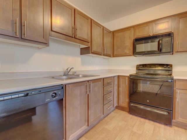 2 BR, 2 BA Apartment 15907 Ash Way Unit B307, Lynnwood, WA 98087
