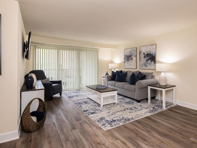 2 BR, 2 BA Apartment 15 Treeway Court Unit T017003D, Towson, MD 21286