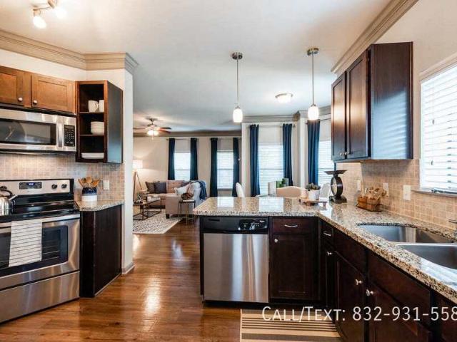 2 BR, 2 BA Apartment 1601 Crabb River Rd, Richmond, TX 77469