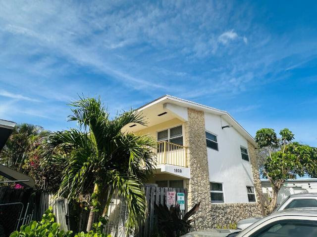 2 BR, 2 BA Apartment 1609 South Federal Highway, Lake Worth Beach, FL 33460