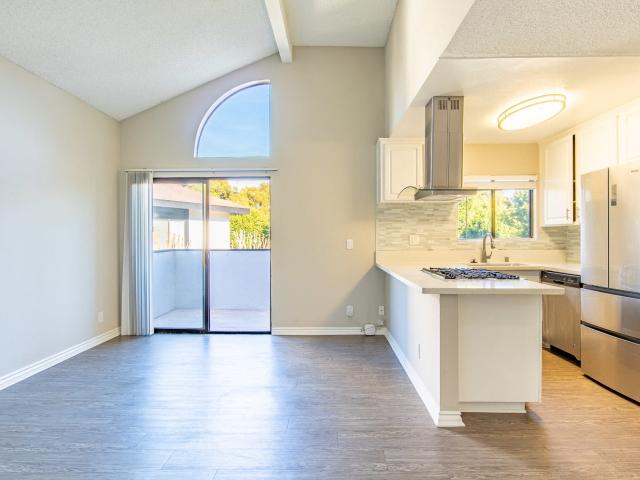 2 BR, 2 BA Apartment 1613 Ximeno Ave Unit 144, Long Beach, CA 90804