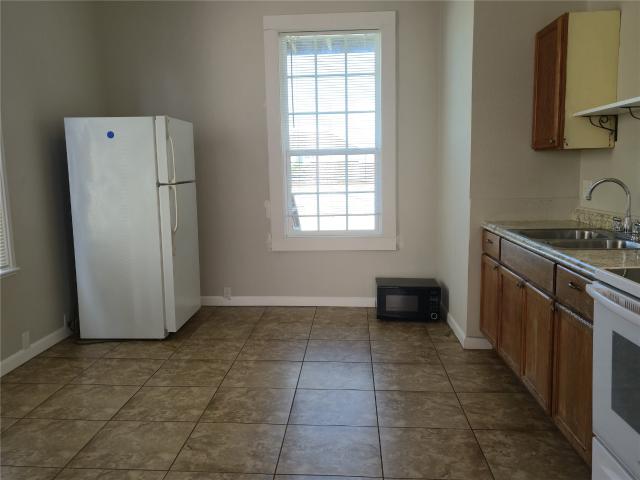 2 BR, 2 BA Apartment 1614 Market Street, Galveston, TX 77550