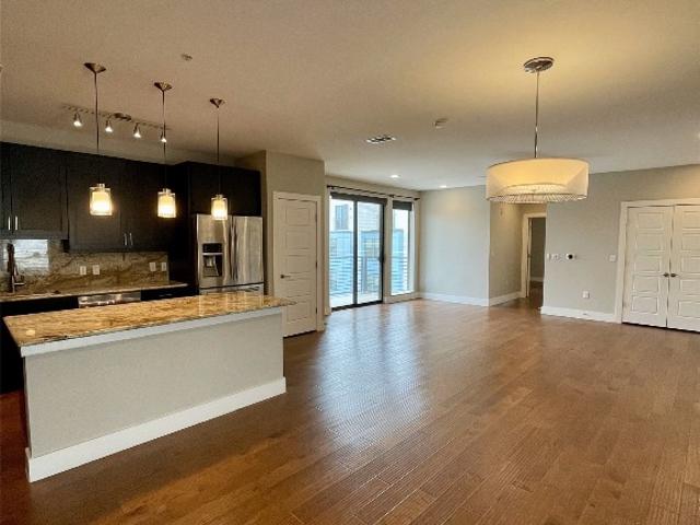 2 BR, 2 BA Apartment 1615 East 7th St, Austin, TX 78702