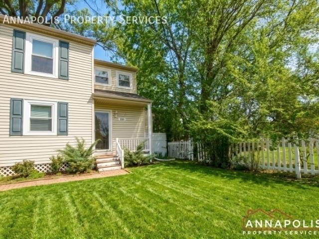 2 BR, 2 BA Apartment 1625 Hilltop Road, Edgewater, MD 21037