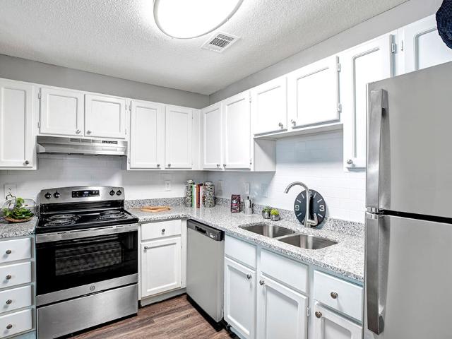 2 BR, 2 BA Apartment 1625 Roswell Road Unit 0722, Marietta, GA 30062