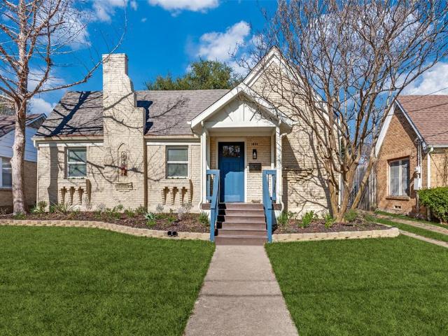 2 BR, 2 BA Apartment 1631 Homewood Place, Dallas, TX 75224