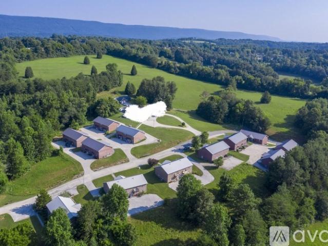 2 BR, 2 BA Apartment 164 Deer Ridge Drive, Unit B, Dayton, TN 37321