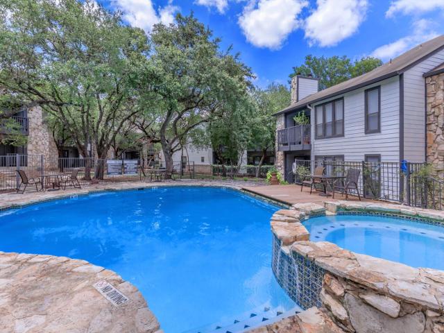 2 BR, 2 BA Apartment 16585 Blanco Rd Unit 0908, San Antonio, TX 78232