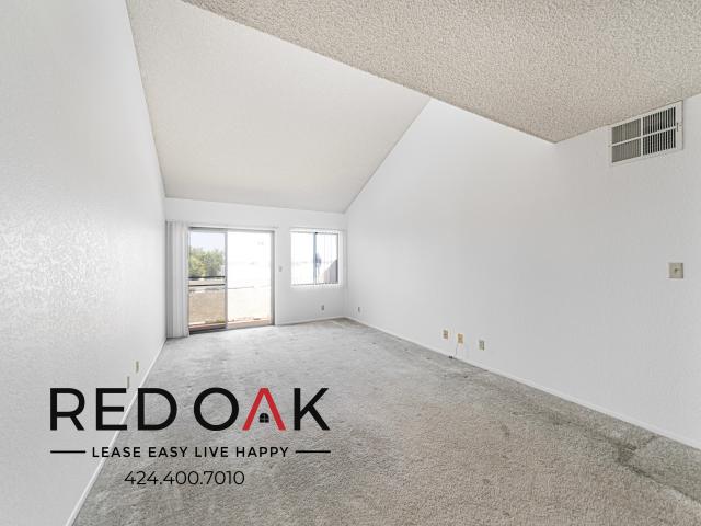 2 BR, 2 BA Apartment 16607 S Halldale Ave, Gardena, CA 90247