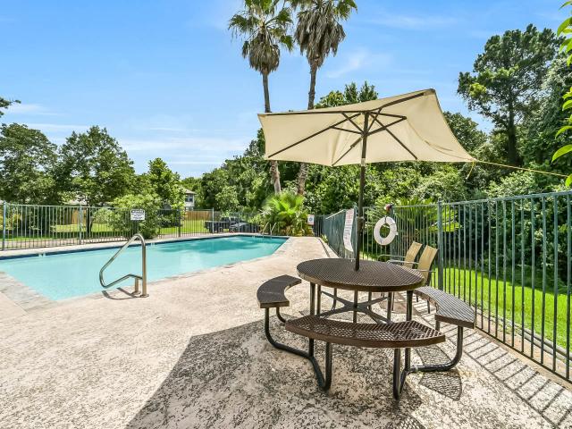 2 BR, 2 BA Apartment 16700 Golf Club Drive Unit E 229, Crosby, TX 77532