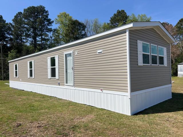 2 BR, 2 BA Apartment 16800 Jessica Road, Laurinburg, NC 28352