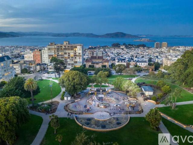 2 BR, 2 BA Apartment 1688 Pine St, Unit W1002, San Francisco, CA 94109