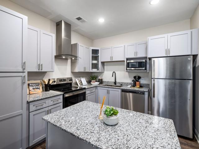 2 BR, 2 BA Apartment 168 Headwater Circle Unit 140 108, Mooresville, NC 28117
