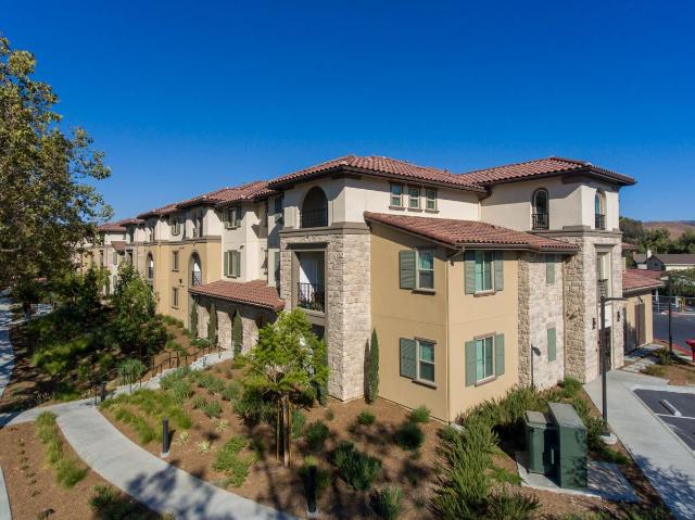 2 BR, 2 BA Apartment 1692 Sycamore Drive Unit 4 208, Simi Valley, CA 93065