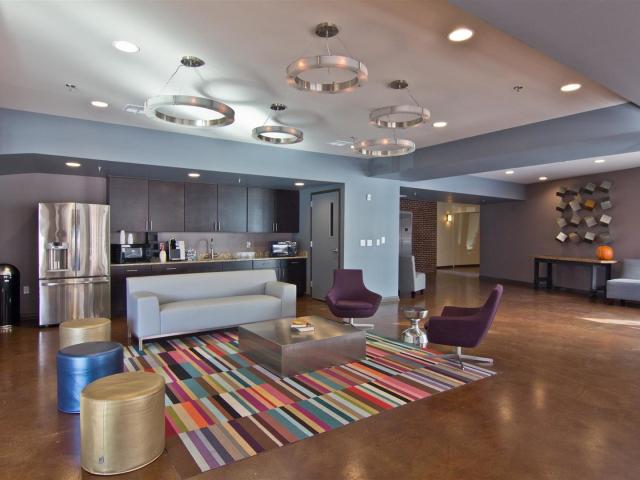 2 BR, 2 BA Apartment 16 Old Woods Ave Unit 446, Roanoke, VA 24016