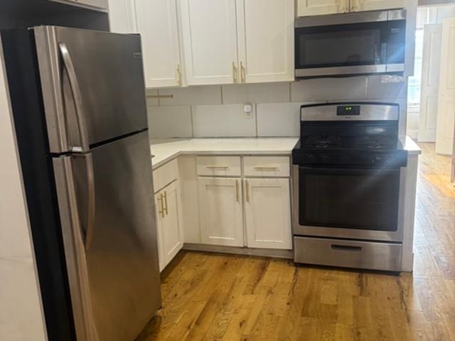 2 BR, 2 BA Apartment 16 Lewis Ave, Unit 1L, Jersey City, NJ 07306