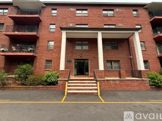 2 BR, 2 BA Apartment 16 Winter St, Unit 33C, Waltham, MA 02451