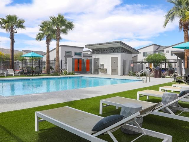 2 BR, 2 BA Apartment 1700 East Baseline Road Unit 19, Phoenix, AZ 85042