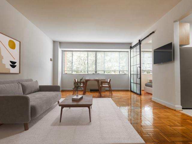 2 BR, 2 BA Apartment 1700 Harvard St NW Unit 0502, Washington, DC 20009