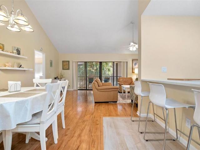 2 BR, 2 BA Apartment 1707 Pelican Cove Road, Sarasota, FL 34231