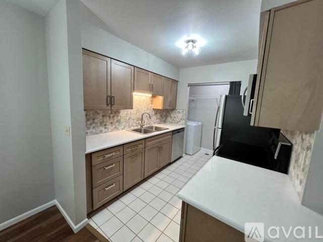 2 BR, 2 BA Apartment 17087 Sandalwood Creek Drive, Unit B, Wildwood, MO 63038