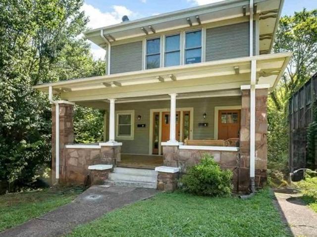 2 BR, 2 BA Apartment 1709 Cullom St S, Unit A, Birmingham, AL 35205