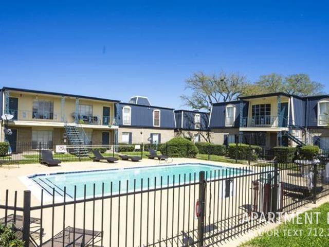 2 BR, 2 BA Apartment 1717 James Bowie DrÂ, Baytown, TX 77521