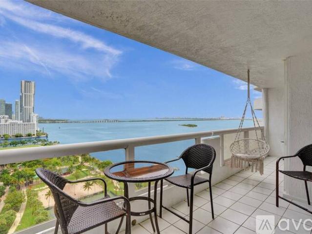 2 BR, 2 BA Apartment 1717 N Bayshore Dr, Unit #A2440, Miami, FL 33132