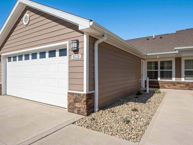 2 BR, 2 BA Apartment 17215 Juniper Drive Unit 17032J, Lockport, IL 60441