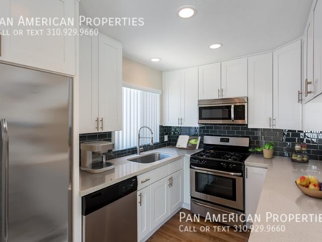 2 BR, 2 BA Apartment 1721 E. Pine Avenue, El Segundo, CA 90245