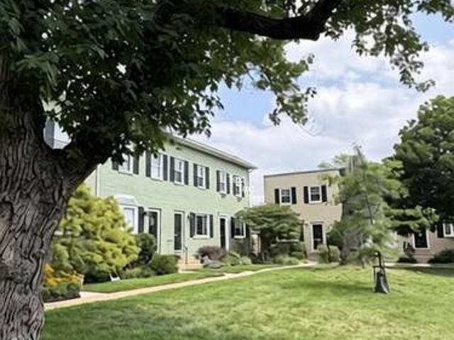 2 BR, 2 BA Apartment 1723 North Cliff Street, Unit 1723, Alexandria, VA 22301