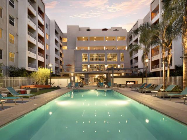 2 BR, 2 BA Apartment 1725 Auburn Way Unit 223, Anaheim, CA 92805
